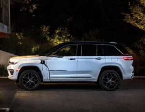 2025 Jeep Grand Cherokee EV Models, Interior Colors - New Jeep 2025